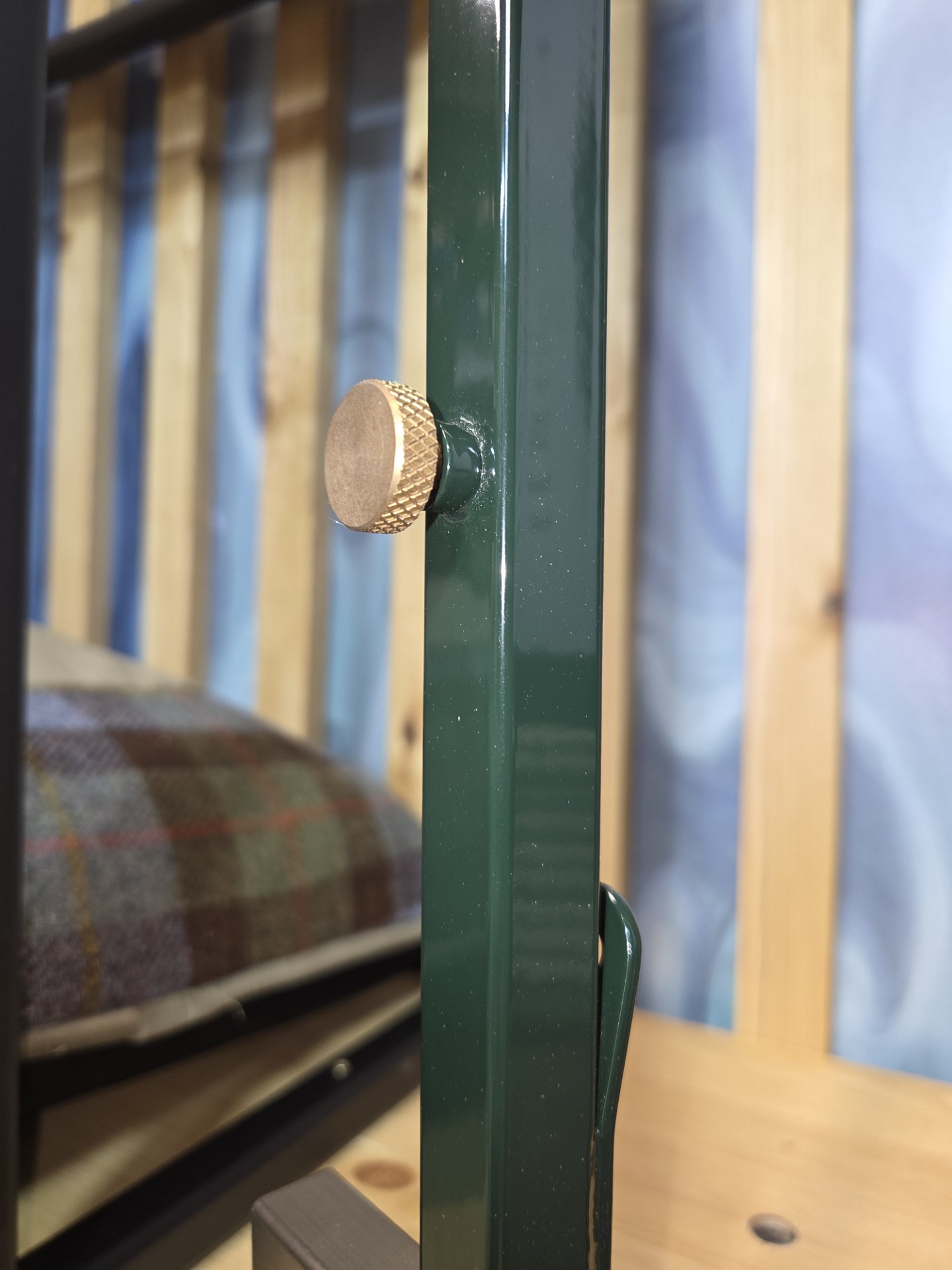 Heritage Gun Rest - Forest Green Powder Coat Finish - Field and Barrel ...
